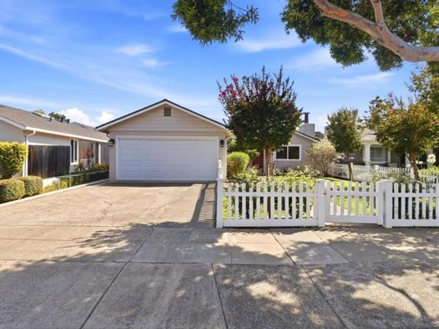 505 Hiller St, Belmont, CA 94002