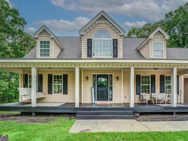 505 Oak Ridge Dr, Oxford, GA 30054
