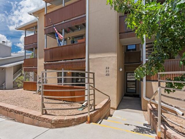 505 Oppenheimer Dr Apt 208, Los Alamos, NM 87544