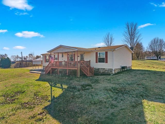 505 Lake Circle