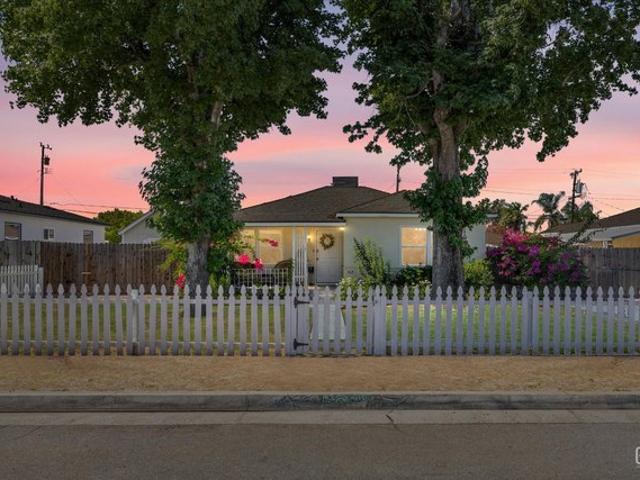 505 Linda Vista Dr, Bakersfield, CA 93308