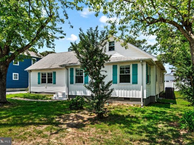 505 Monroe Bay Avenue