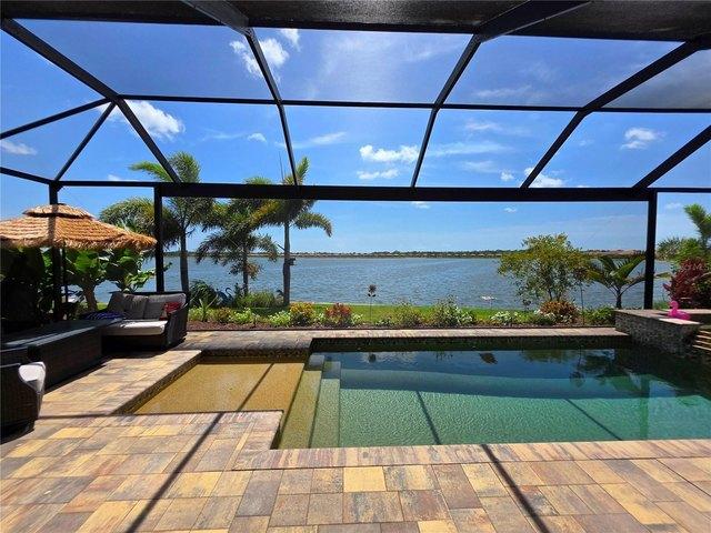 505 Maraviya Blvd, Nokomis, FL 34275