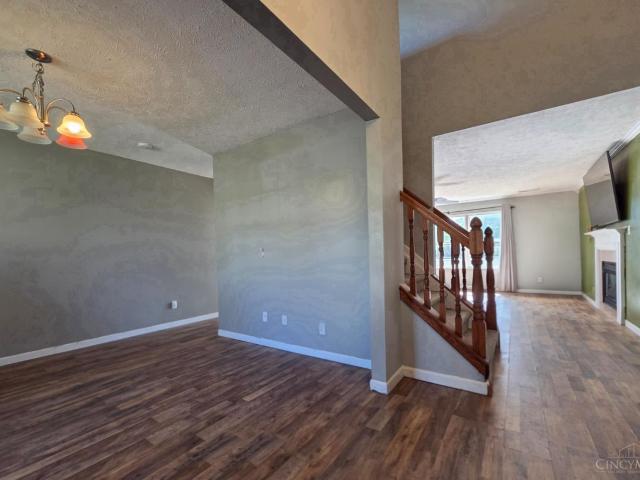 505 Meadowview Place