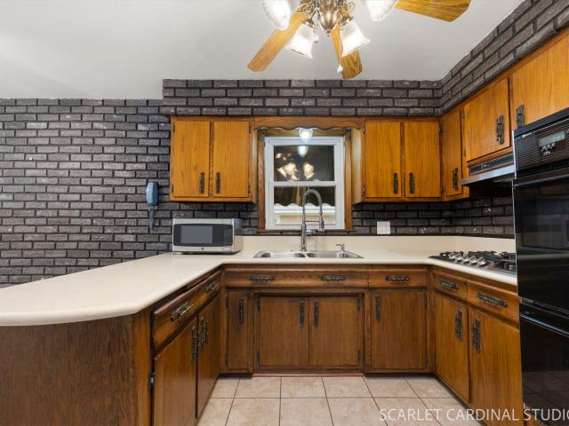 505 N Addison Road