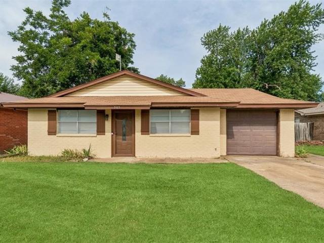 505 N Buchanan St, Crescent, OK 73028