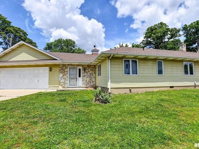505 N Cherokee St, Taylorville, IL 62568