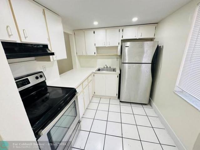 505 NW 177th St #131, Miami, FL 33169