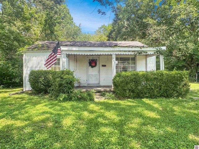 505 S 9th St, Murray, KY 42071