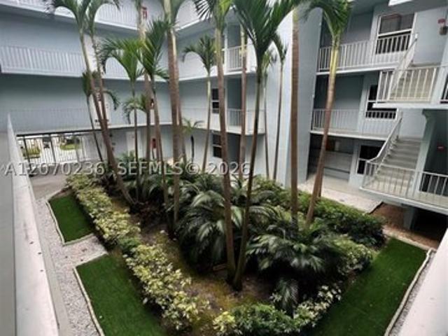 505 S Pine Island Rd Apt B207, Plantation, FL 33324