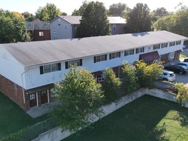 505 S Poplar St, Carbondale, IL 62901