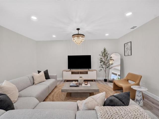 505 Pleasant Valley Road