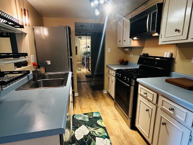 505 Redondo Drive # 205