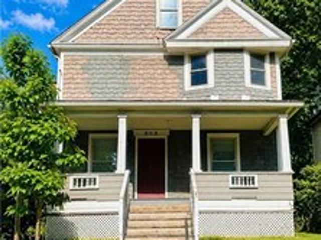505 Rentschler St, Akron, OH 44304