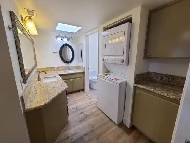 505 W 5th St, Unit 308 Condos in Long Beach, CA