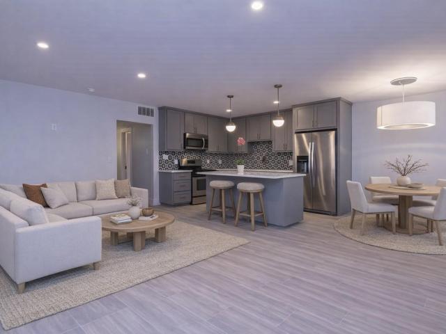 505 W 7th St # 103