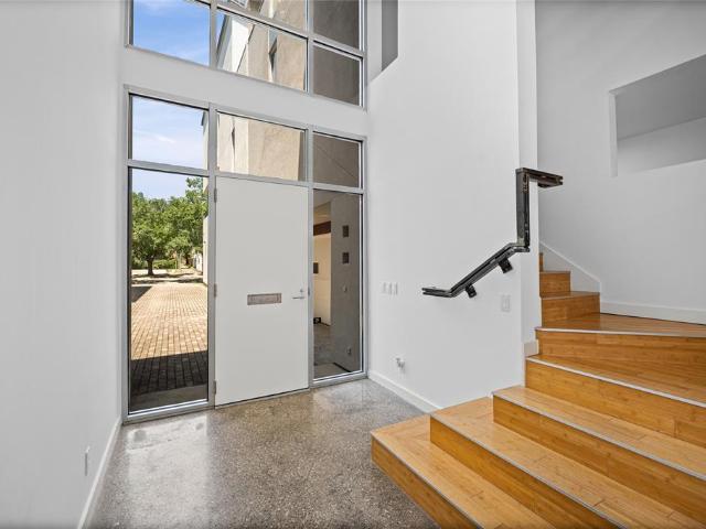 505 W Alabama Street # C