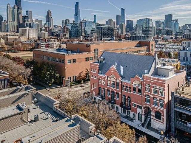 505 W Elm St Unit 1, Chicago, IL 60610
