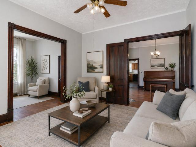 505 W Oakland Avenue