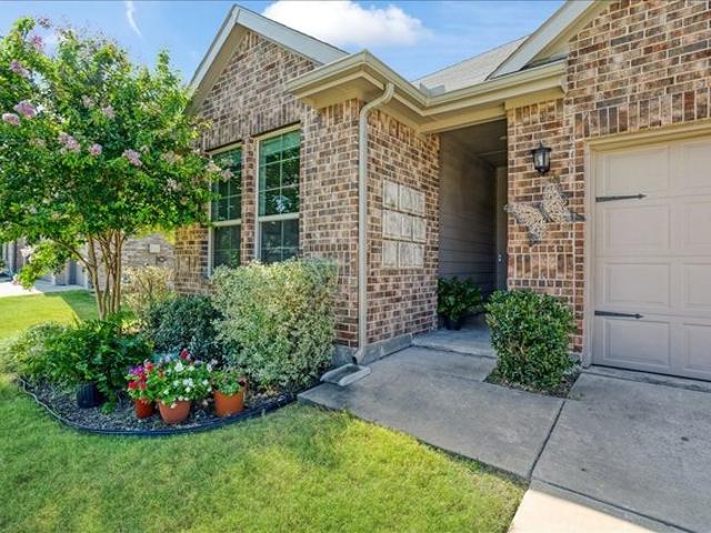 505 Vawter Dr, Van Alstyne, TX 75495