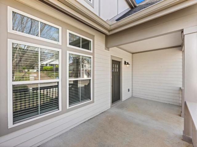 505A Moore Ave