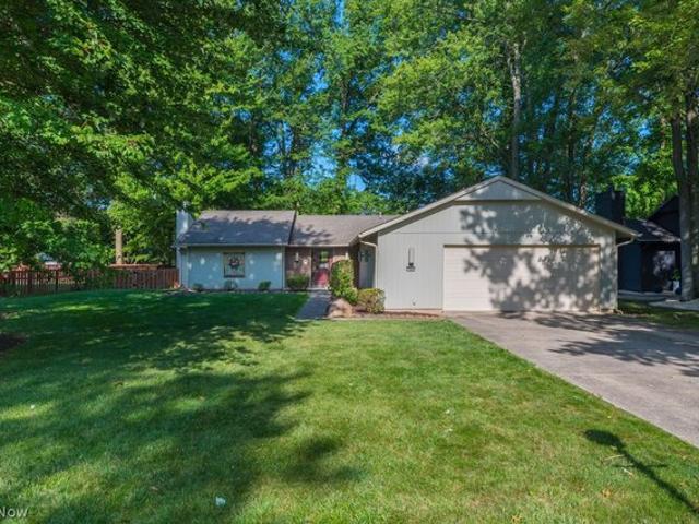 5064 N Barton Rd, North Ridgeville, OH 44039