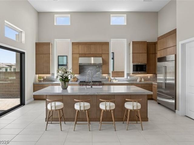 5064 High Hill St, Las Vegas, NV 89135