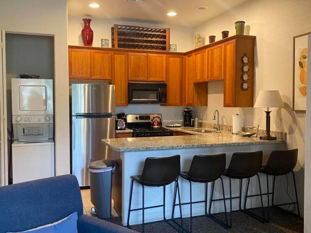 50650 Santa Rosa Plaza 3
