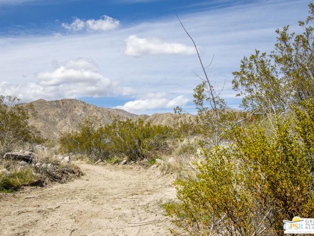 50672 Mecca Rd, Morongo Valley, CA 92256 | MLS #25495 PS | Compass