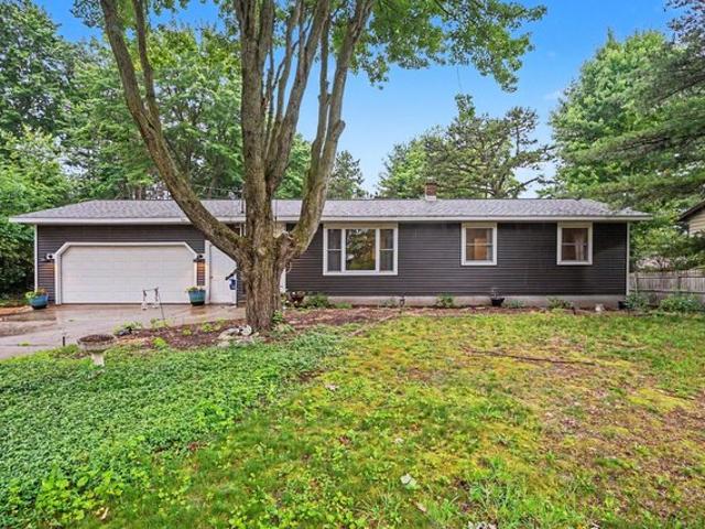 5069 nd Ave, West Olive, MI 49460