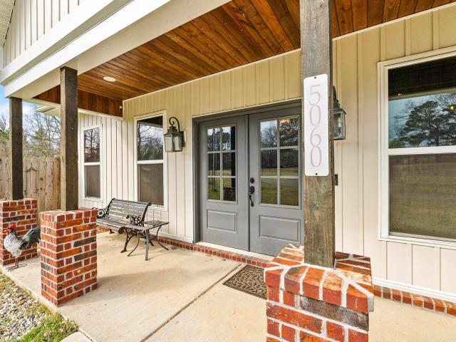 5060 N Highway 229
