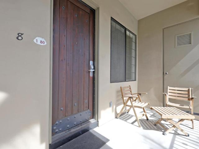 50610 Santa Rosa Plaza 8