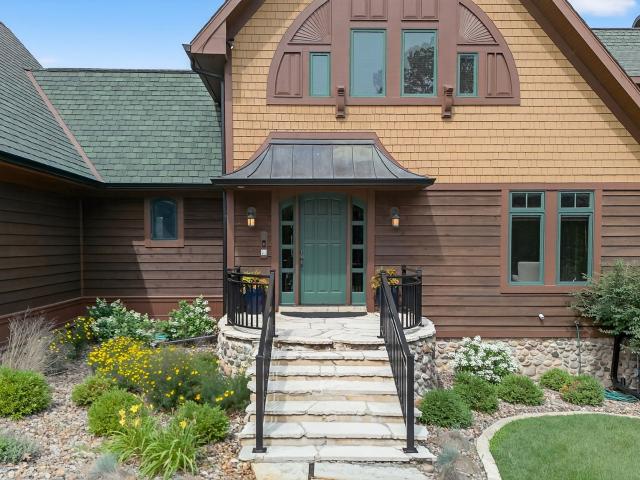 5061 Panorama Drive