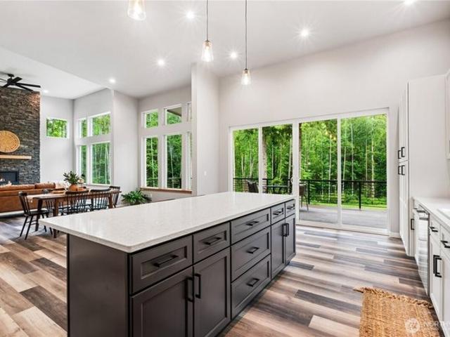 5061 South Pass Rd, Sumas, WA 98295
