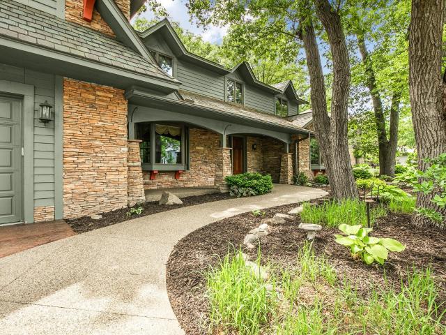 506 10th Street N