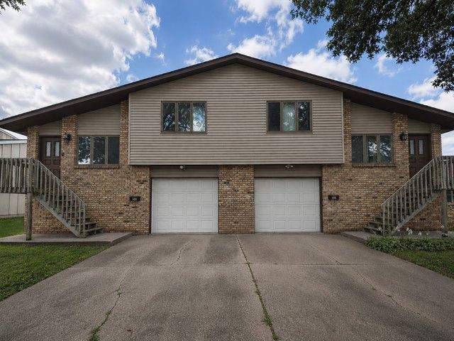506 17th St, Silvis, IL 61282