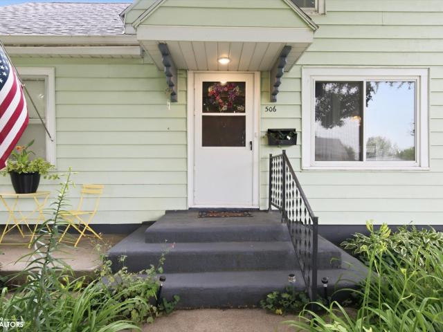 506 1st Street