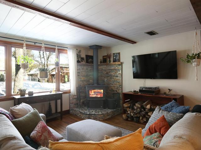 506 2nd Street S