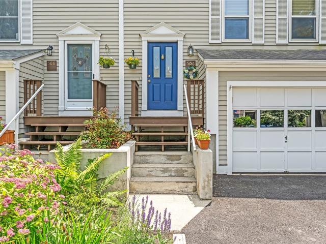 506 Clarks Row