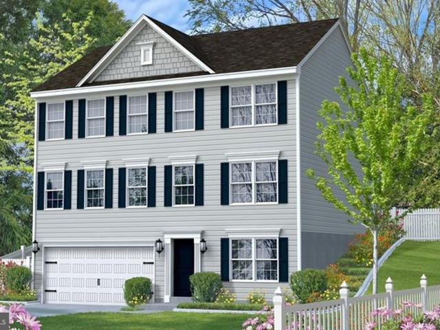 506 Creekside Blvd, Waynesboro, PA 17268