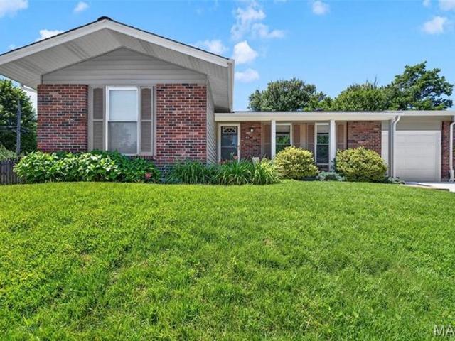 506 Aspen Dr, Crestwood, MO 63126