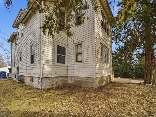 506 Ave F