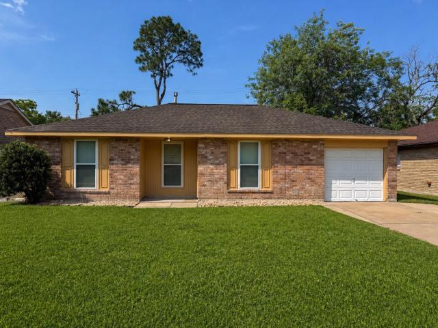 506 Avondale Ln, Friendswood, TX 77546 | MLS #61912 | Compass