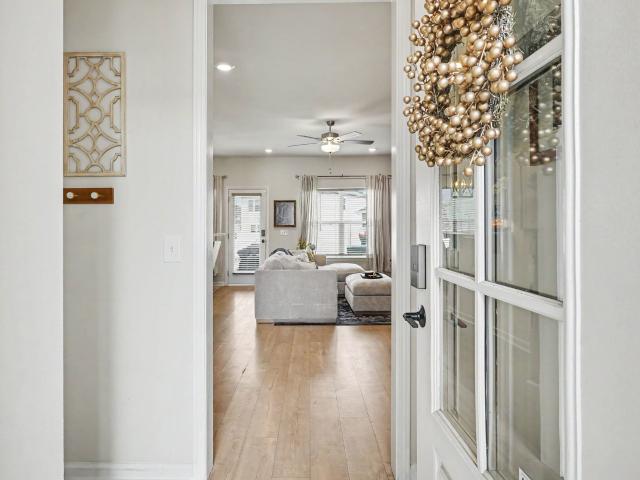 506 Gilroy Ct