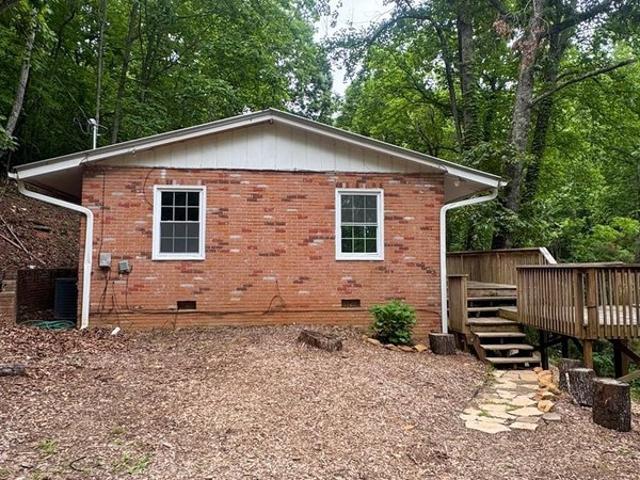 506 Guffie Rd, Franklin, NC 28734