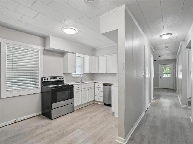 506 E 15th