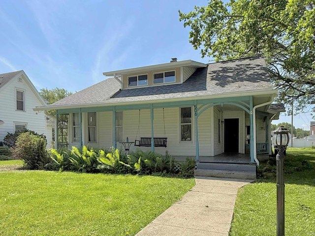 506 E Wabash St, Converse, IN 46919