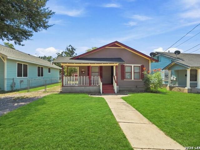 506 E Whittier St