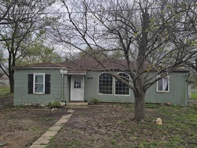 506 E Fifth St, Urich, MO 64788