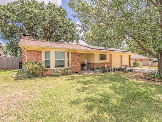506 E Huitt Lane
